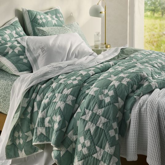 Twin size bed quilts store